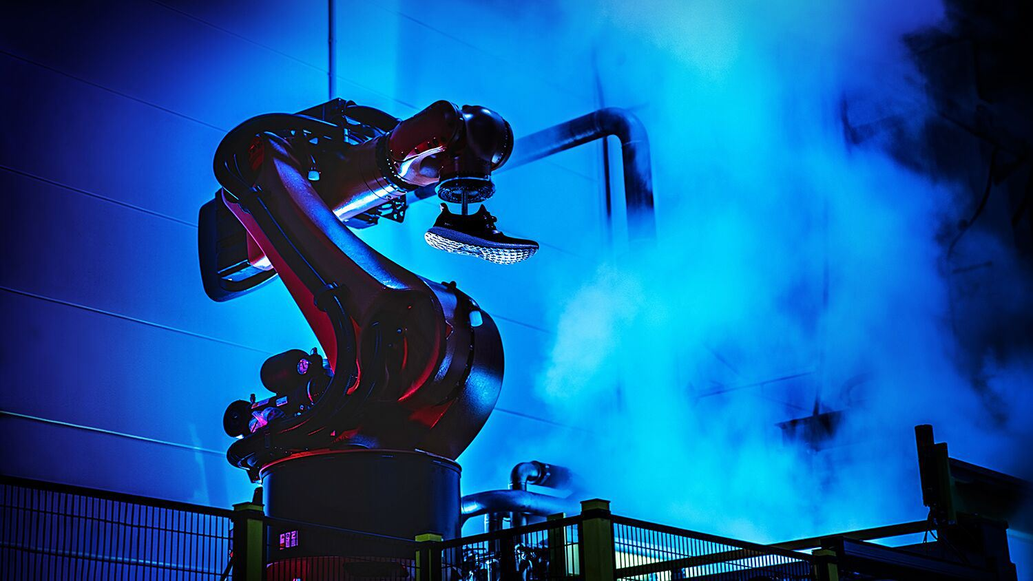 Robots rule: Adidas to open robot shoe factory in 2016 | TRENDWALK.net